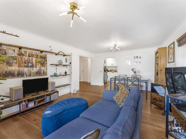 Caronia Court, Plough Way, SE16 2 bed flat to rent £2,300 pcm £531 pw