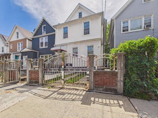 Carpenter Ave, Bronx, Home For Sale