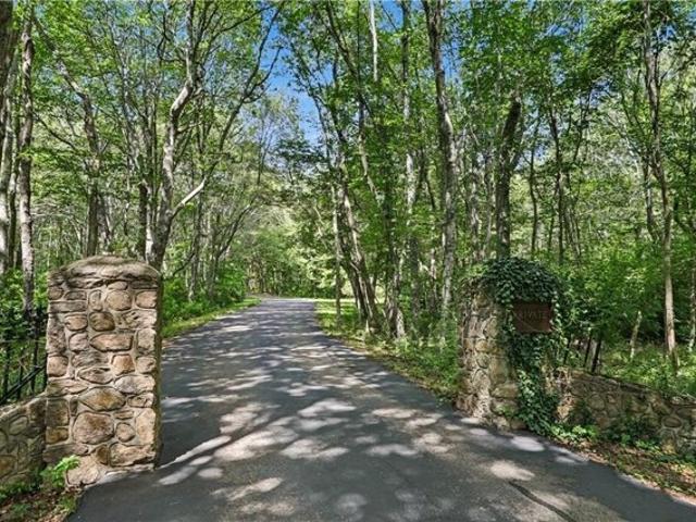 Carpenter Ln, North Kingstown, Home For Sale