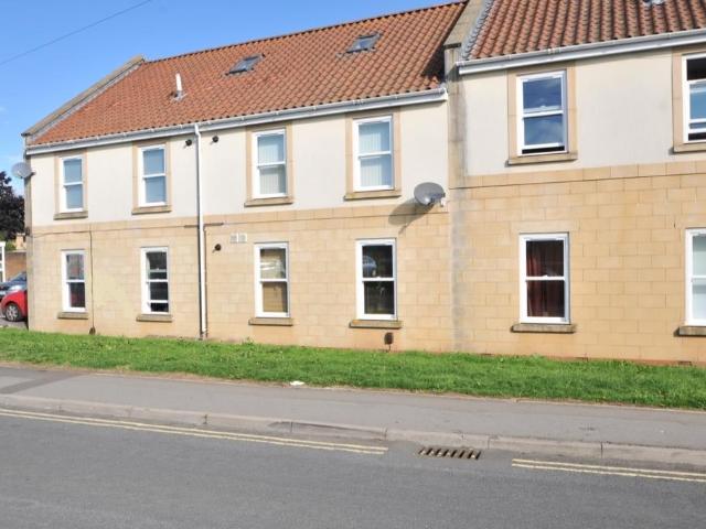 Carpenters Lane, Bristol BS31 2 bed flat to rent £1,195 pcm £276 pw