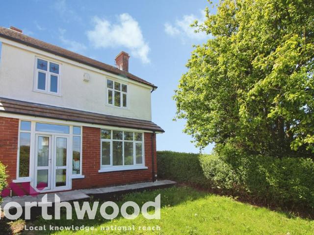 Carr Moss Lane, Halsall, L39 3 bed detached house to rent £1,495 pcm £345 pw