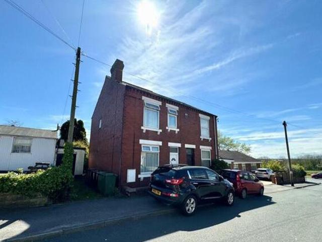 Carr Gate, Lawns Lane, Wakefield, 2 Bedroom Semi detached