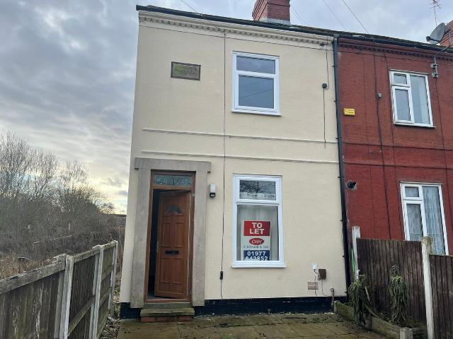 Carr Lane, Pontefract WF9, 2 bed end terrace house to rent, £700 pcm | PrimeLocation
