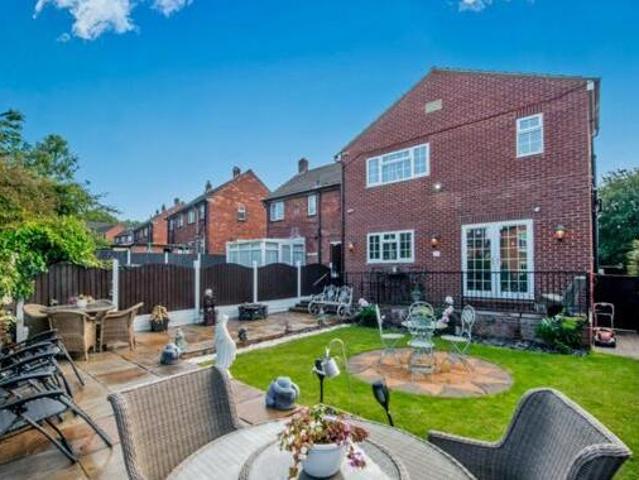 Carr Street, Birstall, 3 Bedroom Semi detached