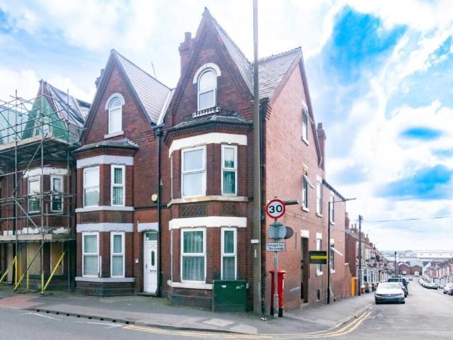 Carr View Avenue, Doncaster DN4, 6 bed property to rent, £725 pcm | PrimeLocation