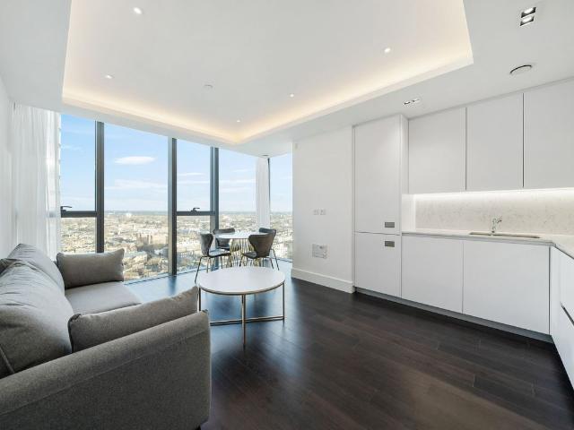 Carrara Tower, Bollinder Place, London EC1V, 2 bed flat to rent, £3,900 pcm | PrimeLocation