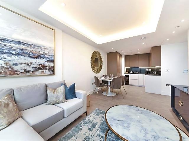 Carrara Tower, City Road, London EC1V, 2 bed flat to rent, £16,900 pcm | PrimeLocation