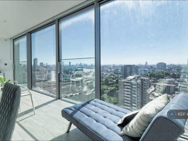 Carrara Tower, London, EC1V 3 bed flat to rent £7,000 pcm £1,615 pw