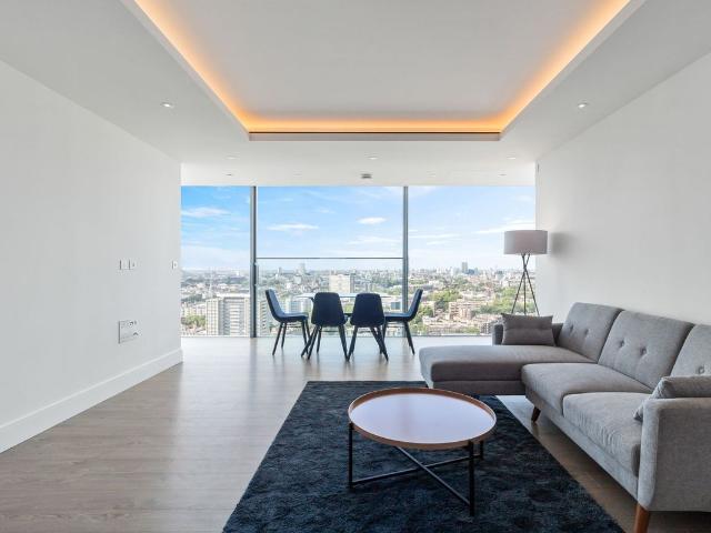 Carrara Tower, 1 Bollinder Place, London EC1V, 2 bed flat to rent, £5,000 pcm | PrimeLocation