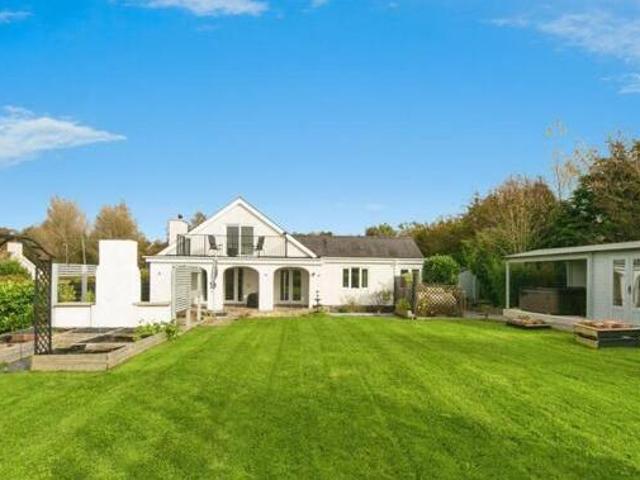 Carreglefn, Amlwch, 5 Bedroom Detached