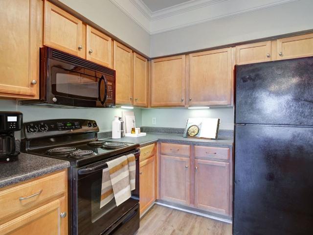 Carrington at Champion Forest Apartments 3 Bedroom Apartment for Rent at 13313 Cutten Rd, Houston, TX 77069 Champions Center