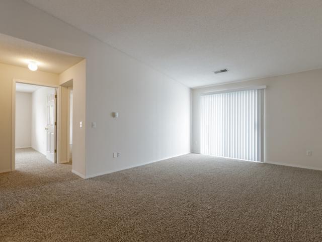 CARRINGTON COURT 2 Bedroom Apartment for Rent at 700 Evergreen Dr, Burnsville, MN 55337