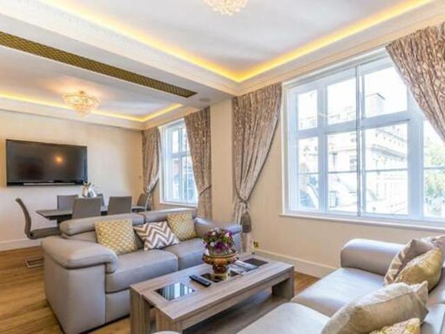 Carrington House, Mayfair, 2 Bedroom Flat