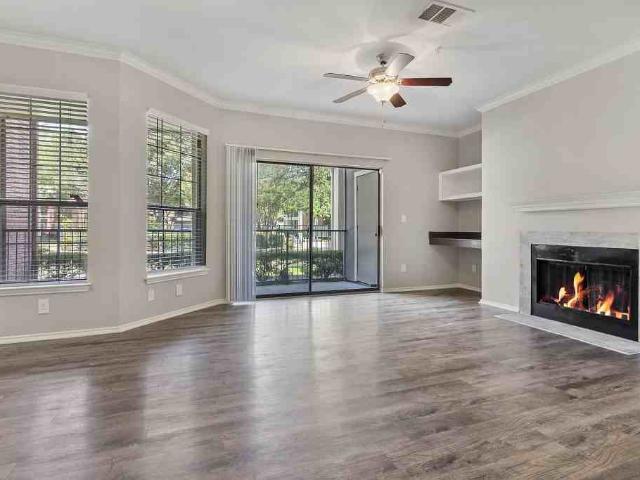 Carrington Park 1 Bedroom Apartment for Rent at 3001 Communications Pkwy, Plano, TX 75093