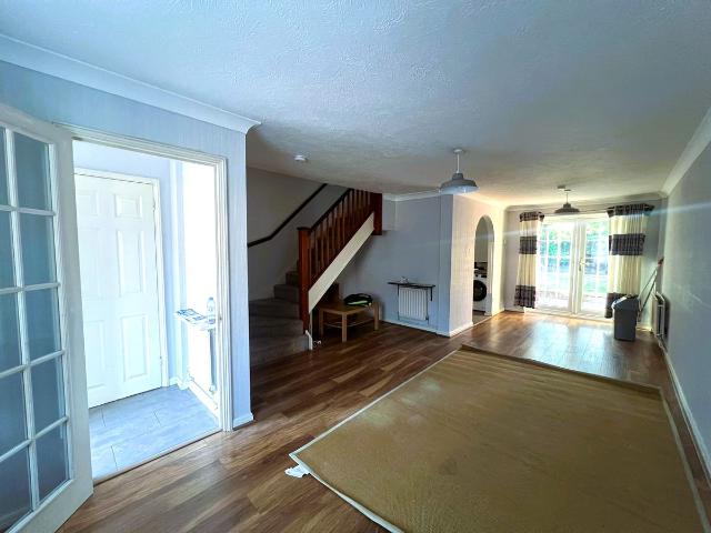 Carrington Square, Harrow Weald HA3, 3 bed terraced house to rent, £2,400 pcm | PrimeLocation