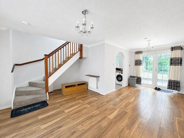 Carrington Square, Harrow Weald HA3, 3 bed terraced house to rent, £2,150 pcm | PrimeLocation