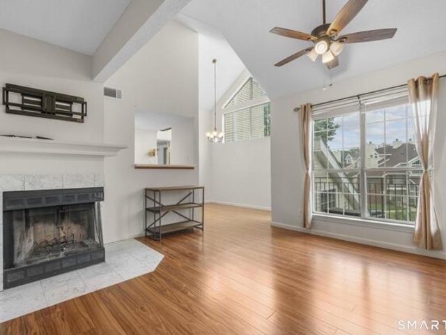 Carriage Crossing Ln Unit,middletown, Condo For Sale