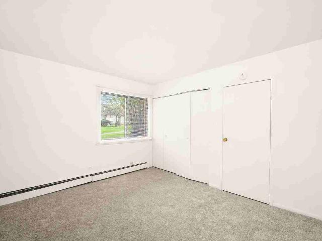 Carriage Creek Apartments 2 Bedroom Apartment for Rent at 22501 Butterfield Rd, Richton Park, IL 60471