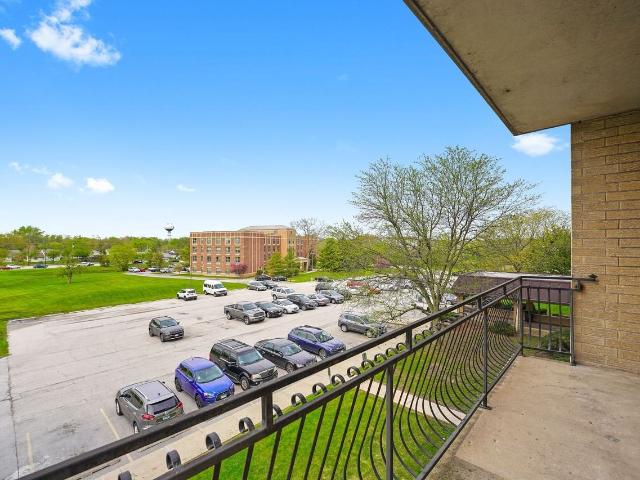 Carriage Creek Apartments 2 Bedroom Apartment for Rent at 22501 Butterfield Rd, Richton Park, IL 60471
