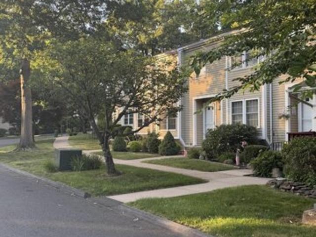 Carriage Dr Unit,southington, Home For Sale
