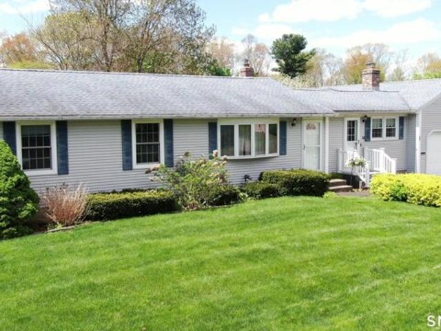 Carriage Dr, Enfield, Home For Sale