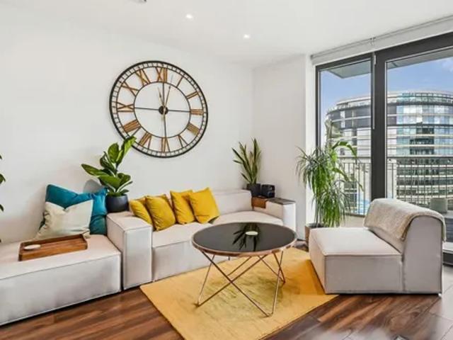 Carriage Drive South, London, SW11 4EG, United Kingdom | 1 bed house for rent #166349106 | Rentberry