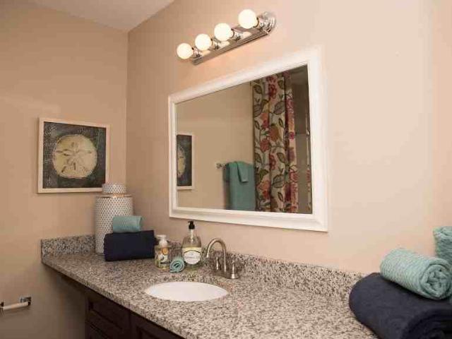 Carriage Hills Apartments 2 Bedroom Apartment for Rent at 2355 West Michigan Avenue, Pensacola, FL 32526