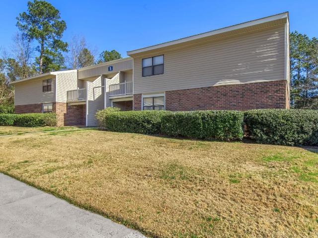 Carriage Hills Apartments 3 Bedroom Apartment for Rent at 3871 Northside Dr, Macon, GA 31210