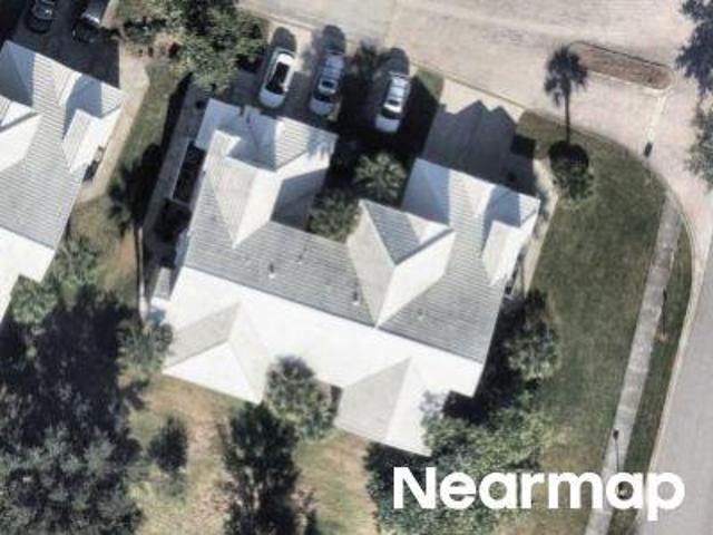 Carriage Homes Dr Apt 4