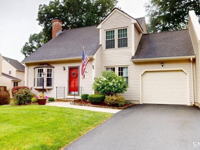 Carriage House Unit,enfield, Home For Sale