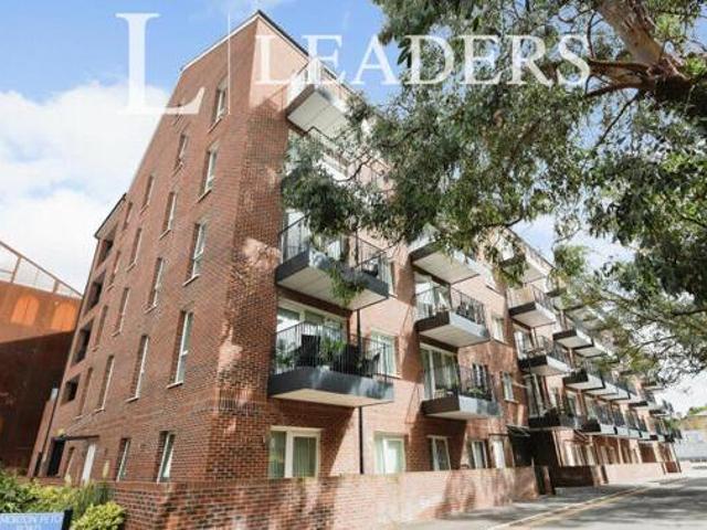 Carriage House, Bishops Stortford, 2 Bedroom Maisonette
