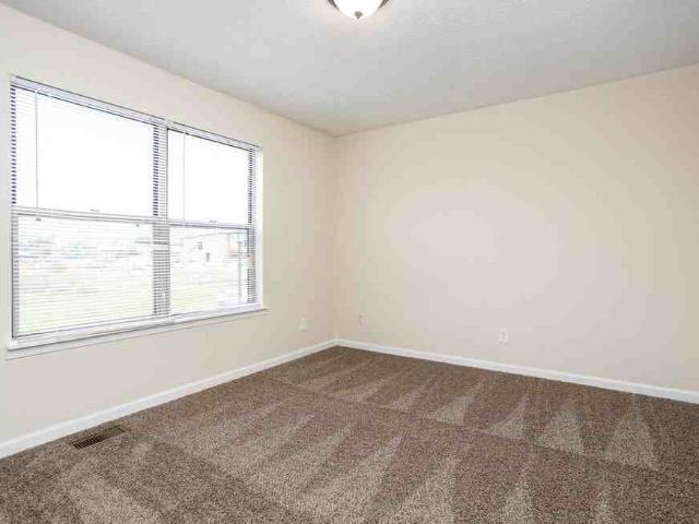 Carriage Lane 2 Bedroom Apartment for Rent at 5591 Rustlingway Ln, Columbus, OH 43119 Westchester Green Countrie