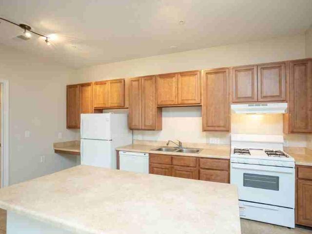 Carriage Lane 3 Bedroom Apartment for Rent at 5591 Rustlingway Ln, Columbus, OH 43119 Westchester Green Countrie