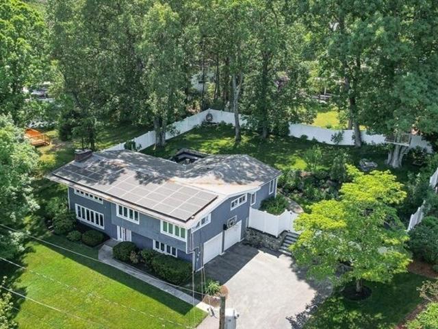 Carriage Ln, Winchester, Home For Sale