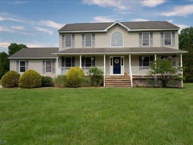 Carriage Ln, Hardyston, Home For Sale