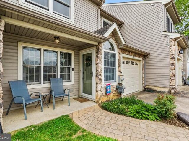 Carriage Ln, Swedesboro, Home For Sale
