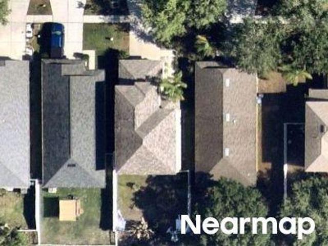 Carriage Pointe Dr