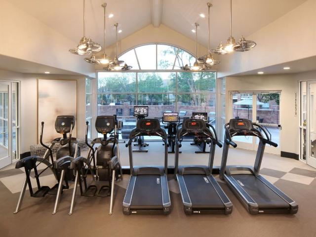 Carriage Place 1 Bedroom Apartment for Rent at 4875 Dtc Blvd, Denver, CO 80237 Hampden South
