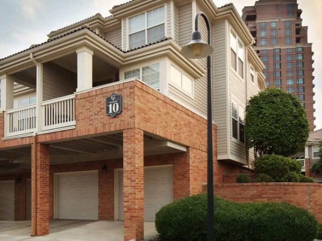 Carriage Place 2 Bedroom Apartment for Rent at 4875 Dtc Blvd, Denver, CO 80237 Hampden South