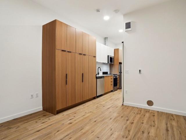 Carrick Studio Apartment for Rent at 1140 Nw Market St, Seattle, WA 98107 West Woodland