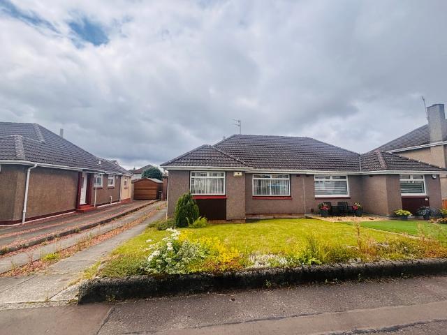 Carron Crescent, Bishopbriggs, East Dunbartonshire, G64