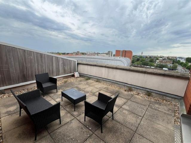 Carronade Court, Vizion 7, N7. 2 bed apartment to rent £3,000 pcm £692 pw