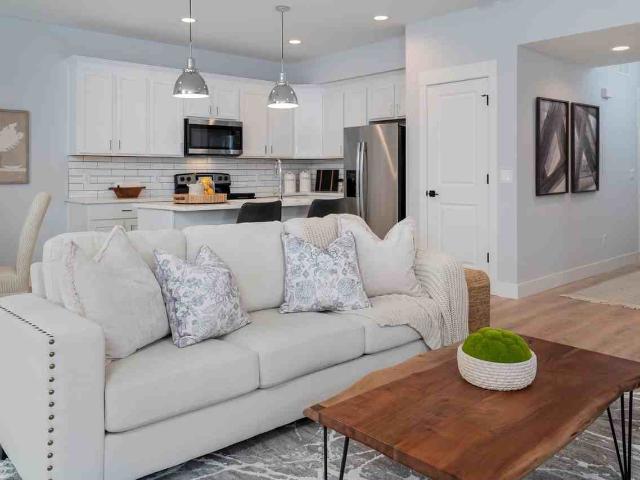 Carronade Park 3 Bedroom Apartment for Rent at 26555 Carronade Dr, Perrysburg, OH 43551