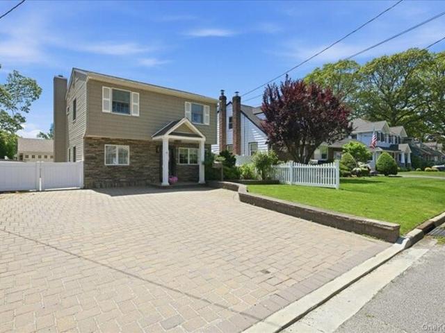 Carroll Ave, Merrick, Home For Sale