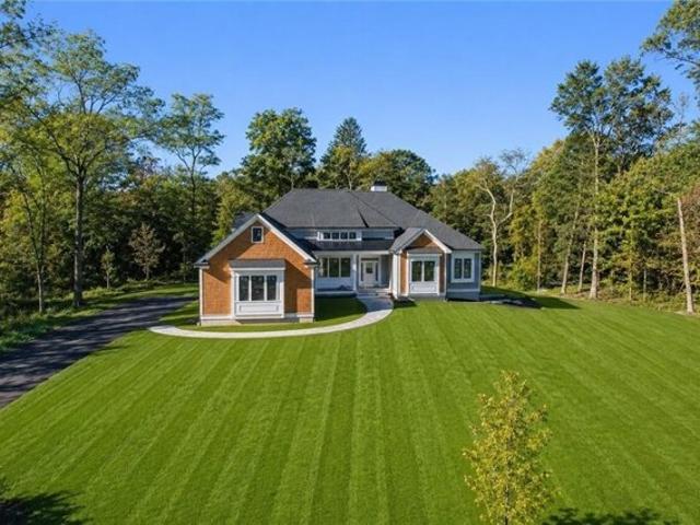 Carrs Ln, North Kingstown, Home For Sale