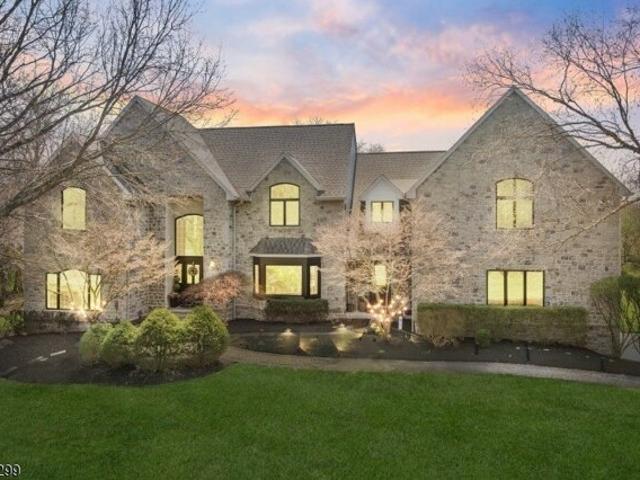 Carsdale Ct, Montgomery Twp, Home For Sale