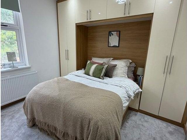 Carshalton Road, Sutton SM1, 1 bed flat to rent, £1,350 pcm | PrimeLocation