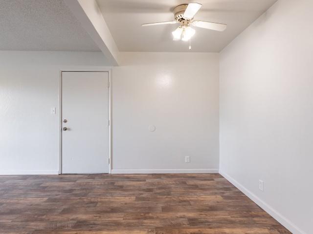 Carson Aire 2 Bedroom Apartment for Rent at 3902 Annadale Ln, Sacramento, CA 95821