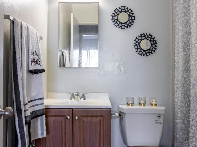 Carson Aire Studio Apartment for Rent at 3902 Annadale Ln, Sacramento, CA 95821