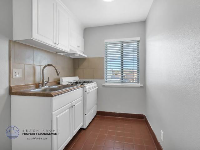 Carson Palms Apartments Studio Apartment for Rent at 228 W Carson St, Carson, CA 90745 Carson